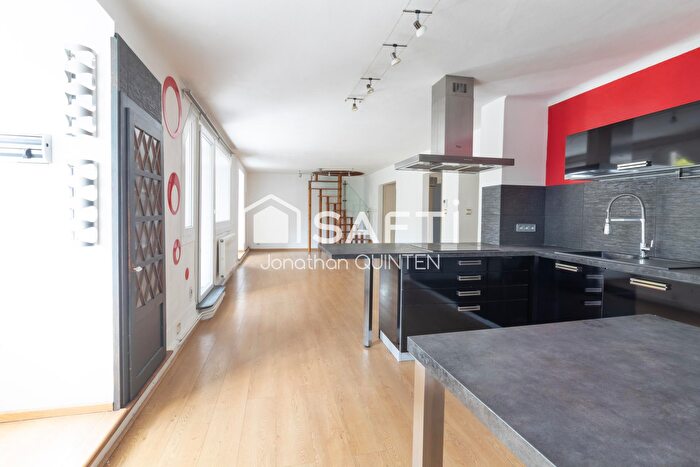 Sarreguemines, Centre-ville : Appartement 6 pièces à vendre
