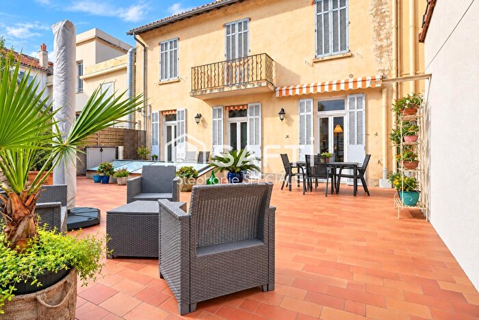Cannes, Prado, République : Appartement 4 pièces à vendre