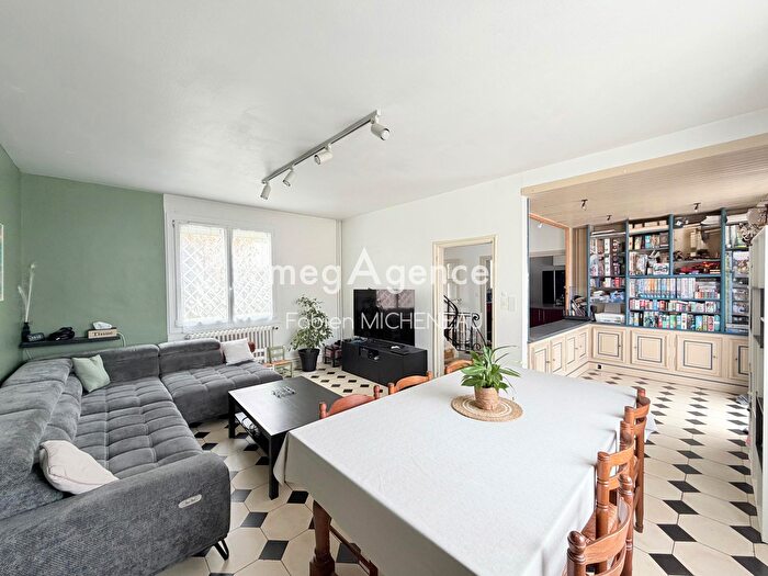 Maison 8 pièces à vendre à Cholet, Gambetta