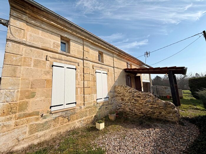 Maison à vendre - Saint-Christoly-de-Blaye - 5 pièces