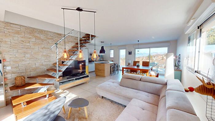 Maison à vendre - Saint-Georges-de-Commiers - 5 pièces - 4 chambres