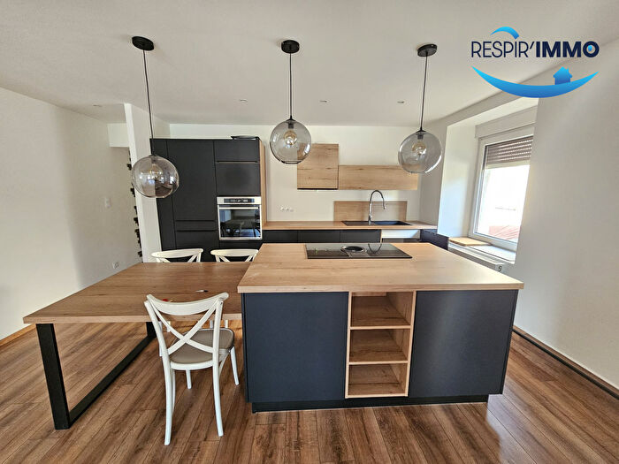 Appartement à louer - Longevelle-sur-Doubs - 4 pièces - 3 chambres