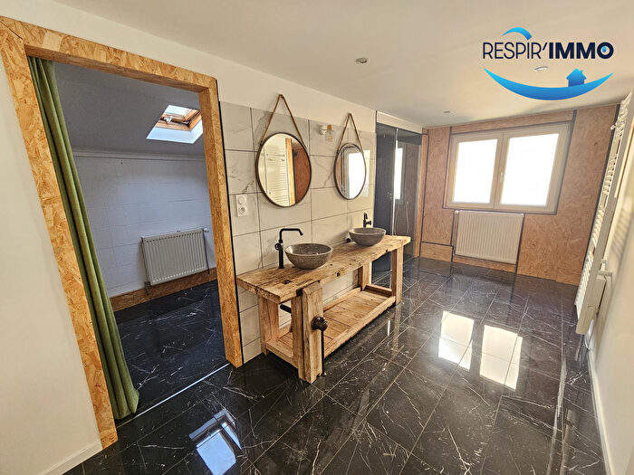 Maisons à vendre et appartements à louer - 3