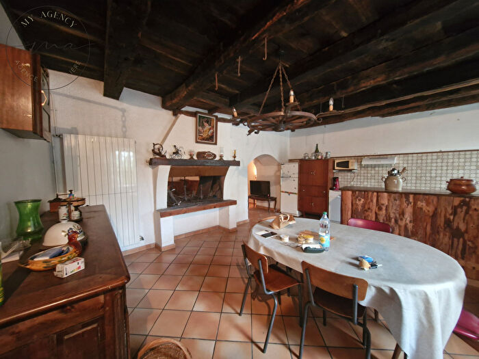 Maison à vendre - Lacaune - 9 pièces - 5 chambres