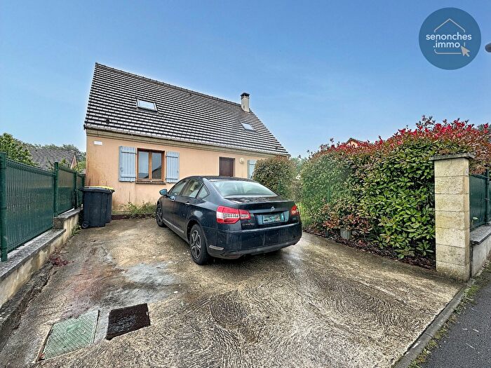 La Loupe : Maison 6 pièces à louer