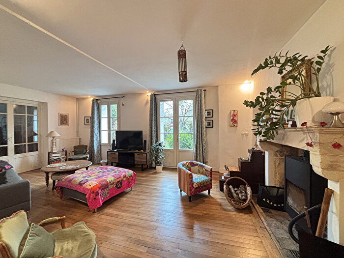 Maison à vendre - Lavoux - 6 pièces - 3 chambres