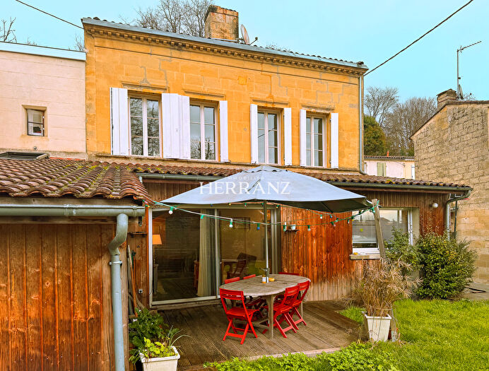 Maison à vendre - Le Tourne - 5 pièces - 3 chambres