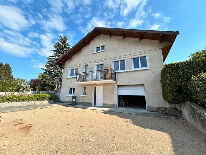 Maison à louer - Sud, Lagnieu - 4 pièces - 3 chambres