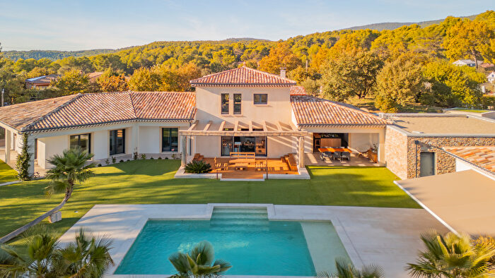 Maison à vendre - Flayosc - 6 pièces - 4 chambres