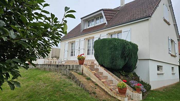 Maison 6 pièces à Angerville-l'Orcher, à vendre
