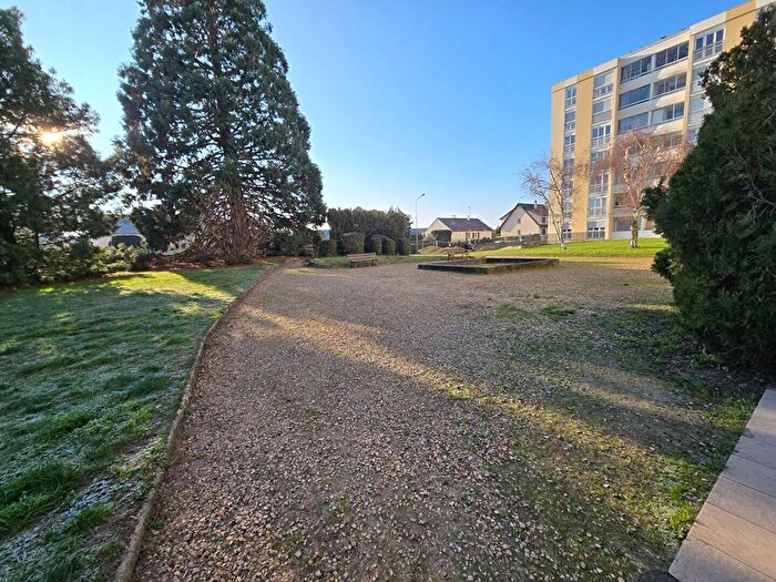 Appartement à louer - Grosse Pierre-Foch-Dunant-Guynemer-Collinet, Meaux - 4 pièces - 3 chambres