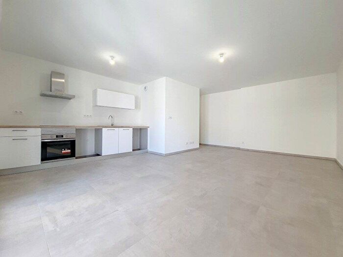 Appartement à louer - Maréchal Juin, Ajaccio - 3 pièces - 2 chambres