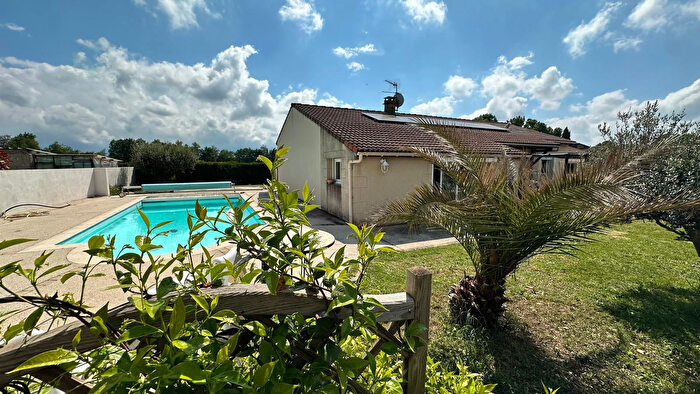 Maison à vendre - Chabeuil - 5 pièces - 3 chambres