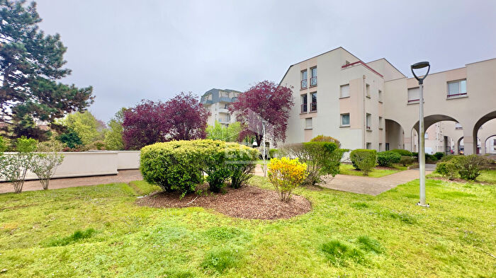 Appartement à vendre - Viry-Châtillon, Chatillon - 3 pièces - 2 chambres