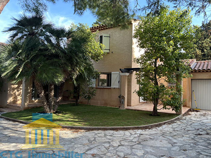 Maison à vendre - Marseille e , Bonneveine - 4 pièces - 3 chambres