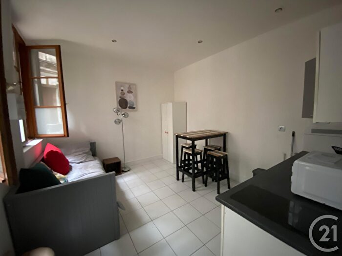 Rouen, Vieux Marché, Cathédrale : Appartement 1 pièce à louer