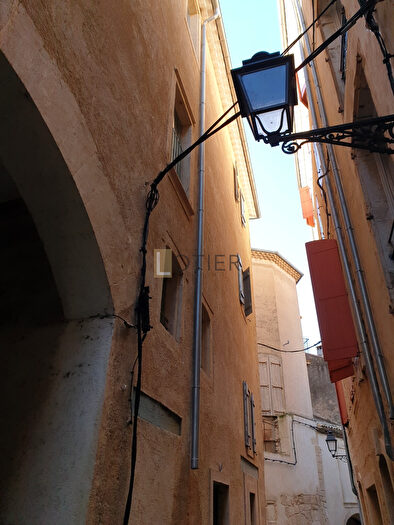 Appartement à louer - Béziers - 3 pièces - 2 chambres