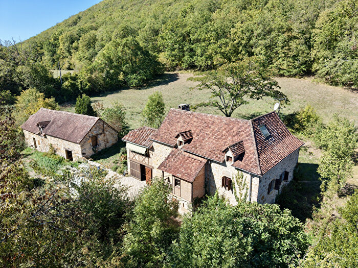 Saint-Pierre-Toirac : Maison 5 pièces à vendre