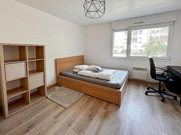 Appartement à louer - Centre Ville, Reims - 1 pièce