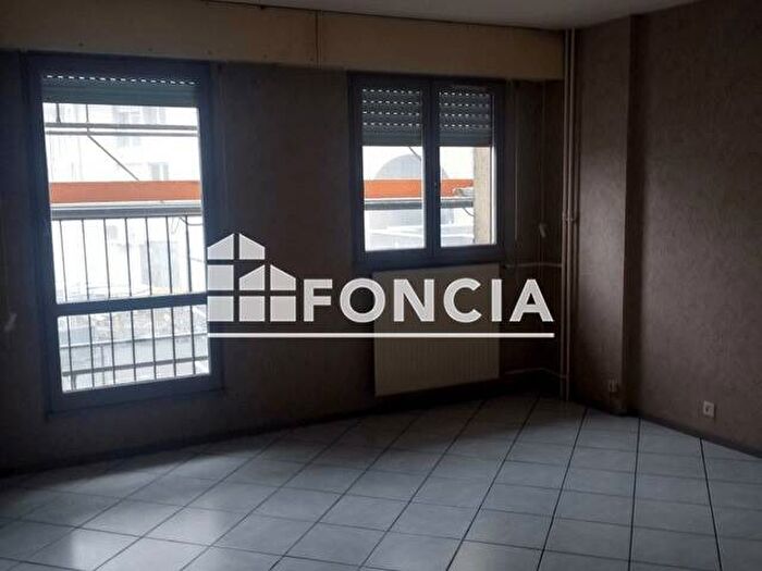 Appartement à louer - Bois de Marche-Marais, Le Mée-sur-Seine - 1 pièce