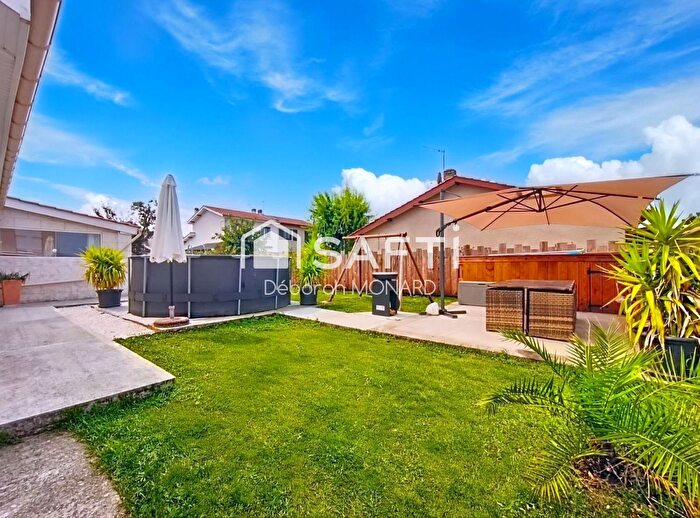 Maison à vendre - Saint-Médard-en-Jalles, Corbiac, Gajac, Magudas - 6 pièces - 5 chambres