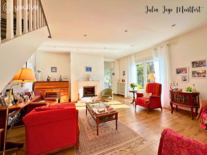 Maison à vendre - Saint-Lyphard - 8 pièces - 6 chambres