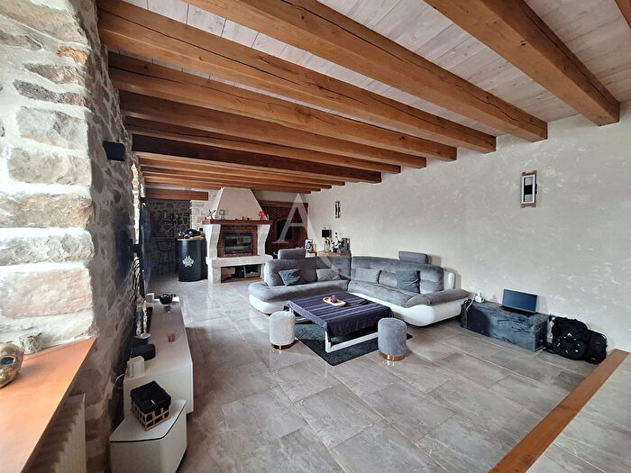 Maison 6 pièces à vendre à Saint-Germain-Laval