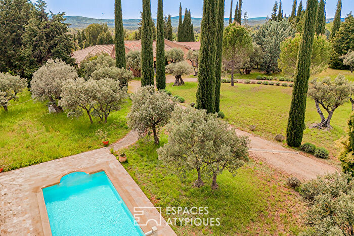 Maison à vendre - Aups - 13 pièces - 9 chambres