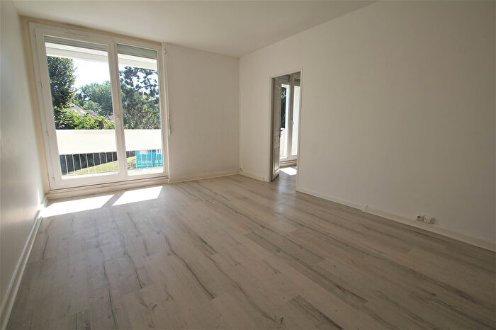 Appartement 4 pièces à louer à Pontault-Combault, Orme au Charron