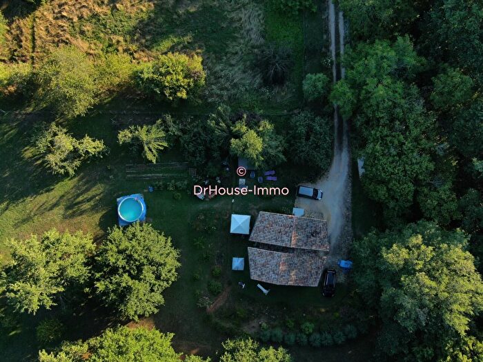 Maison à vendre - Villefranche-du-Périgord - 6 pièces - 3 chambres