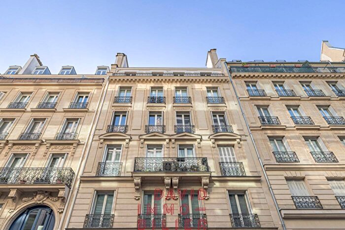 Appartement à louer - Mairie, Paris ème arrondissement - 3 pièces - 2 chambres