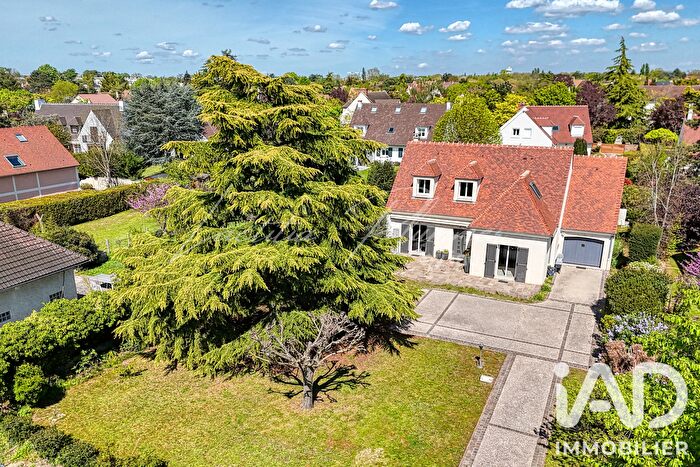 Croissy-sur-Seine : Maison 6 pièces à vendre