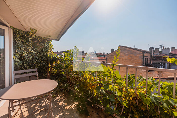 Appartement à louer - Bordeaux, Sainte-Clotilde - 3 pièces - 2 chambres