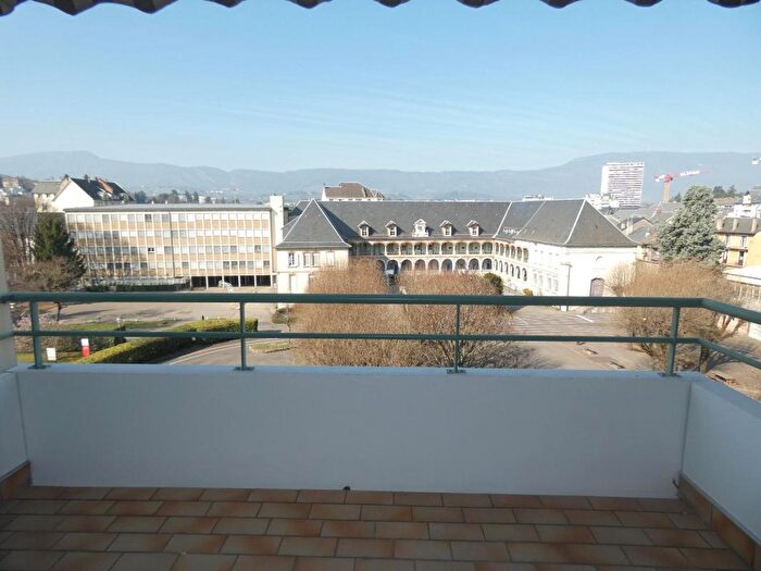Chambéry, Laurier : Appartement 4 pièces à louer