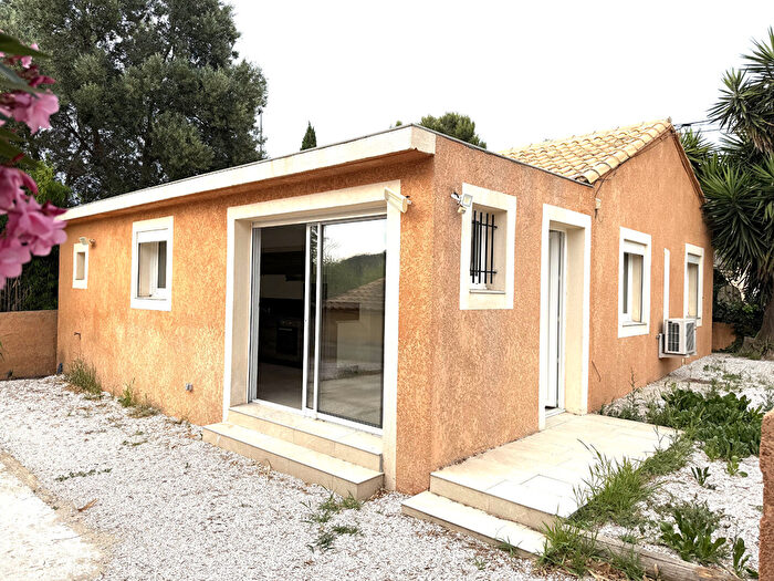 Maison 3 pièces à vendre - Saint-Mitre-les-Remparts