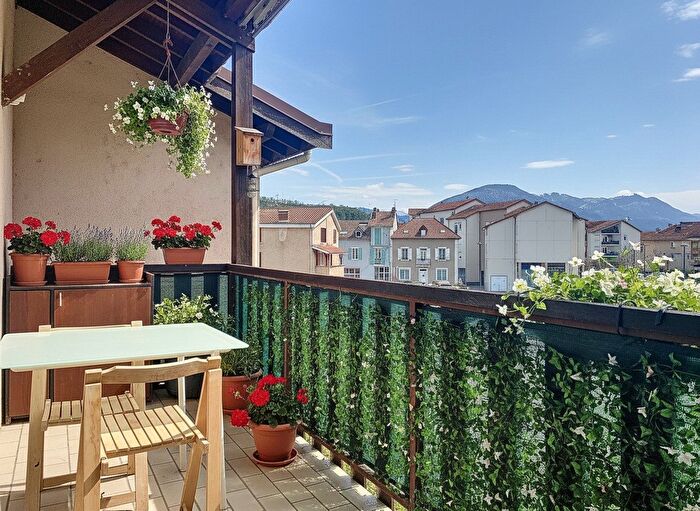 Appartement à vendre - Le Pont-de-Claix - 5 pièces - 4 chambres