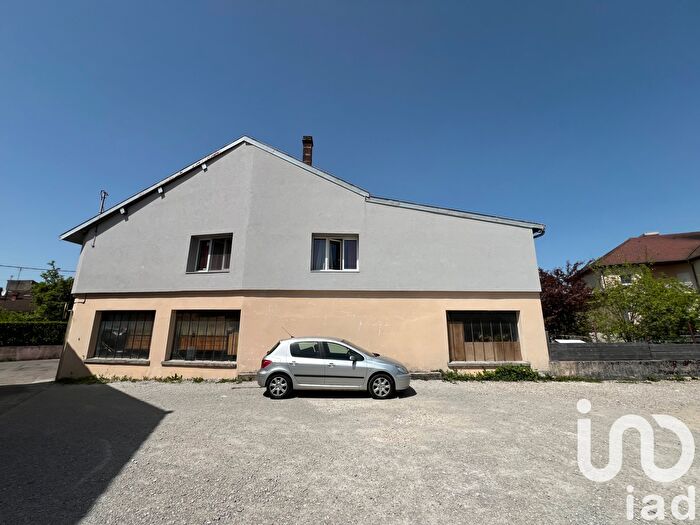 Maison à vendre - Arinthod - 8 pièces - 5 chambres