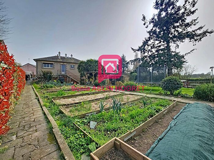 Maison à vendre - Saint-Saturnin-du-Limet - 5 pièces - 3 chambres