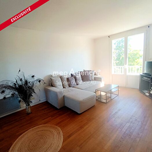 Appartement 4 pièces à vendre à Cholet, Bretagne