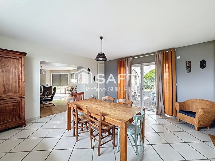 Maison à vendre - Bressuire, Centre-ville - 7 pièces - 4 chambres