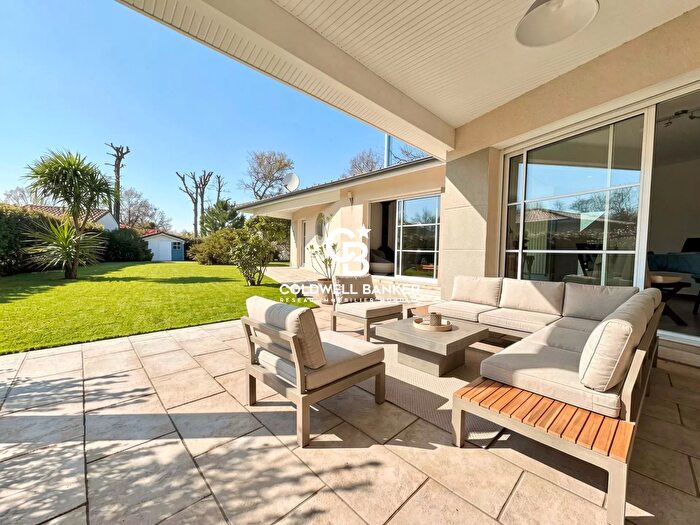 Maison à vendre - Andernos-les-Bains, Broustic, Avenue de Bordeaux, Capsus - 6 pièces - 5 chambres