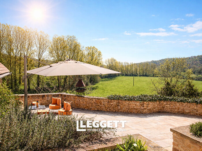 Maison à vendre - Saint-Martial-de-Nabirat - 15 pièces - 11 chambres