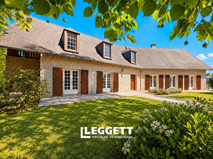 Civray - Maison 8 pièces à vendre