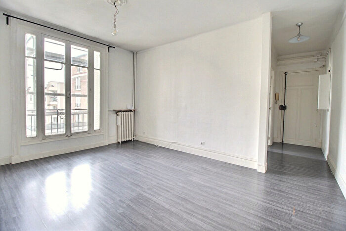 Appartement à louer - Courbevoie - 2 pièces - 1 chambre