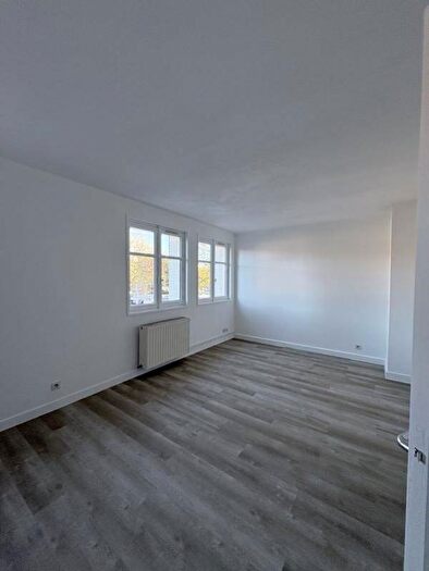 Appartement à louer - Montrond-les-Bains - 3 pièces - 2 chambres