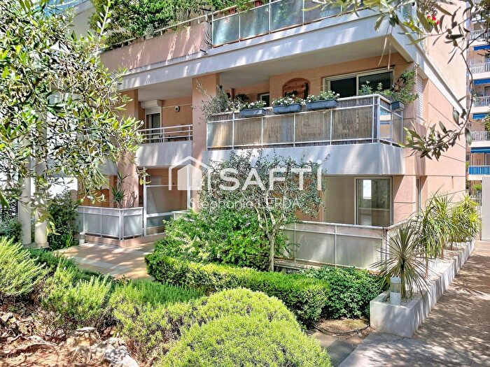 Appartement 3 pièces à vendre - Cannes, Carnot