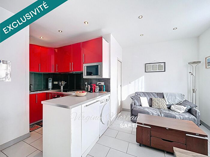 Appartement à vendre - Issy-les-Moulineaux - 2 pièces - 1 chambre