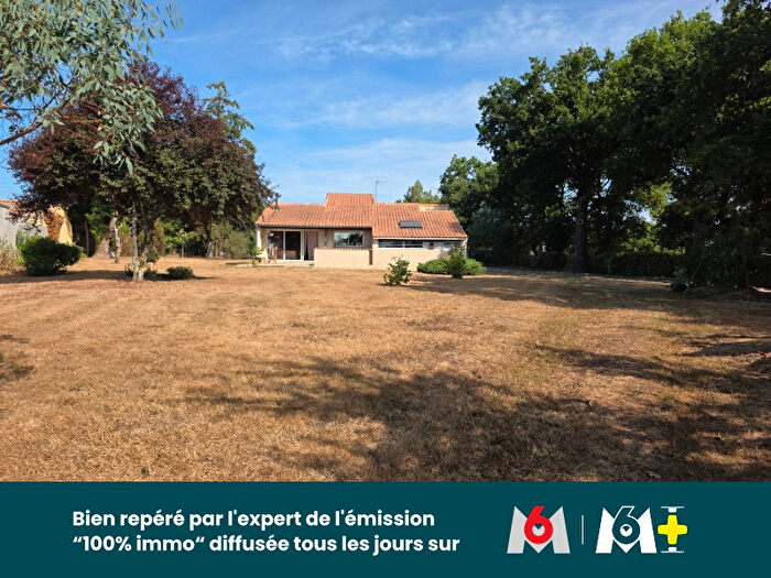 Maison 4 pièces à Saint-Hilaire-de-Chaléons, à vendre