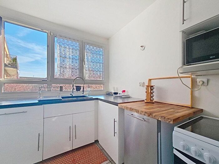 Appartement à vendre - Pantin, Limites - 4 pièces - 3 chambres