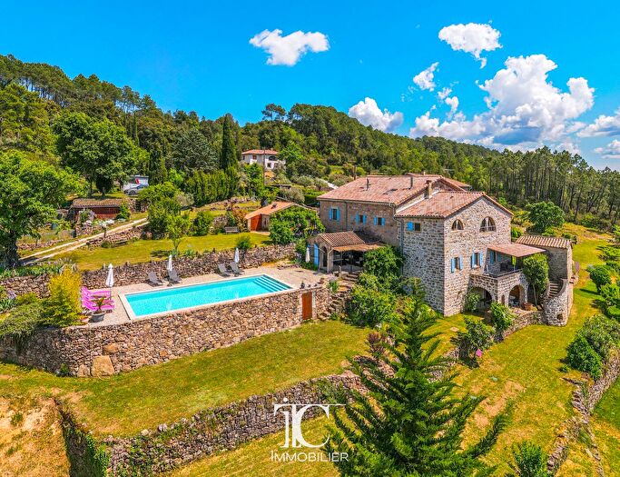 Maison à vendre - Les Vans - 12 pièces - 8 chambres